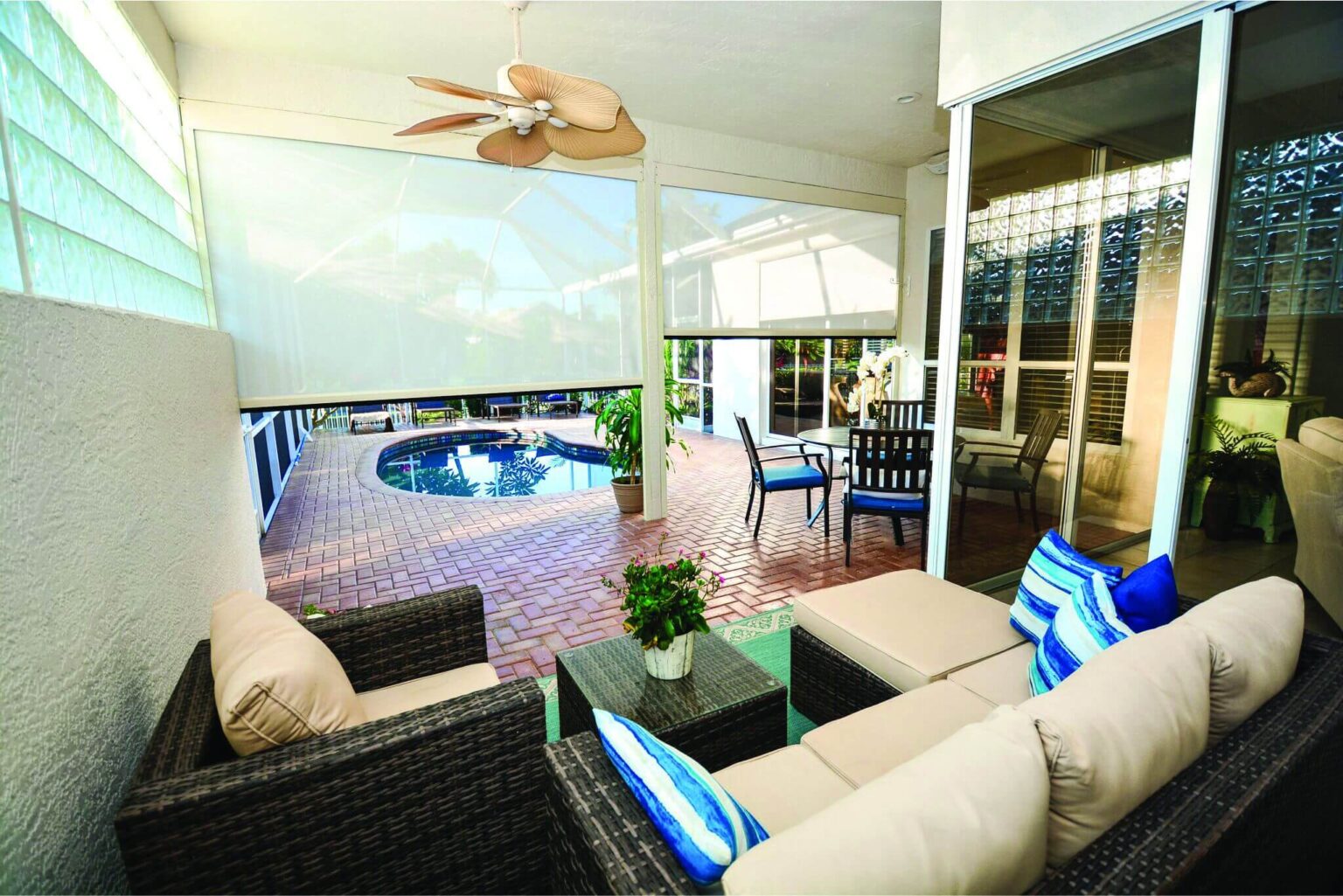 Sun Control & Shade Systems - Screenmobile